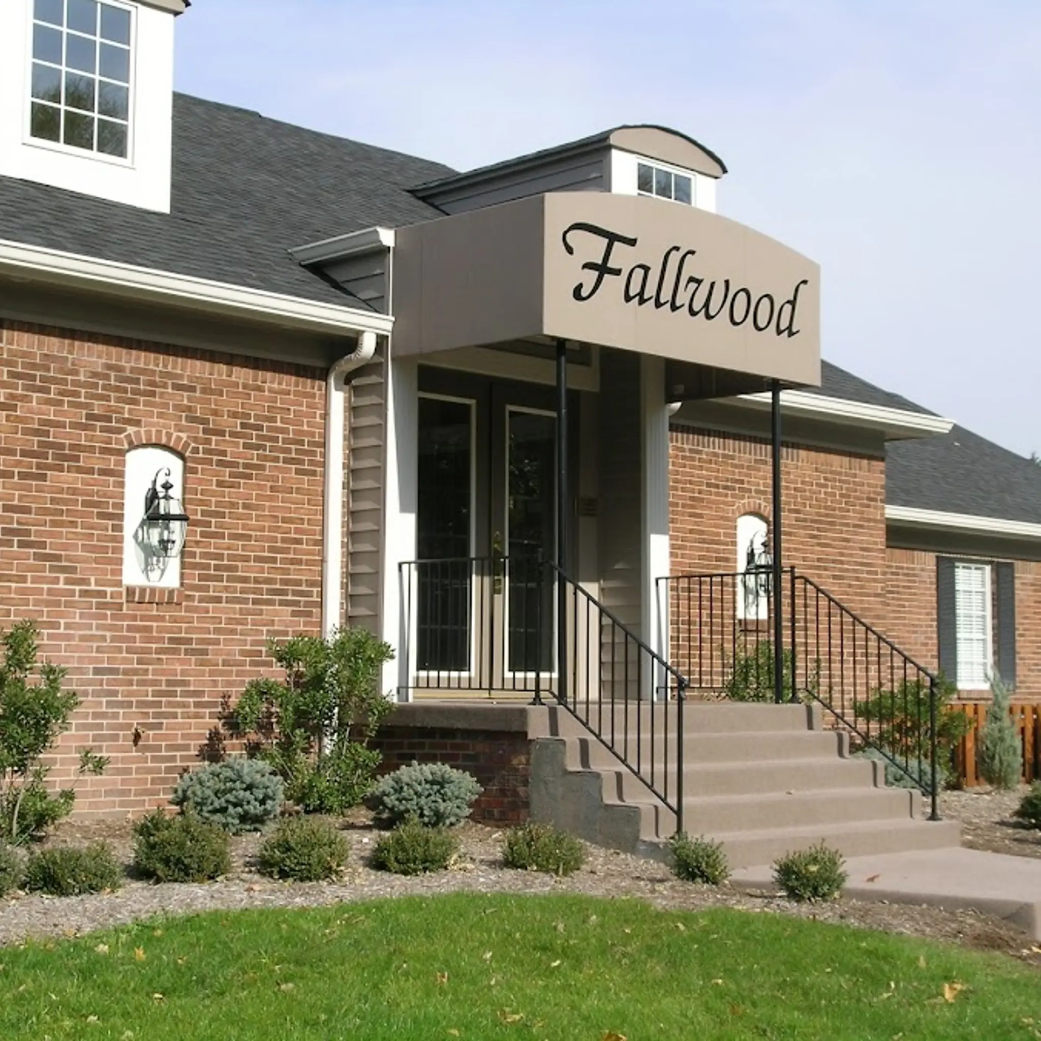 Home | Fallwood Apartments